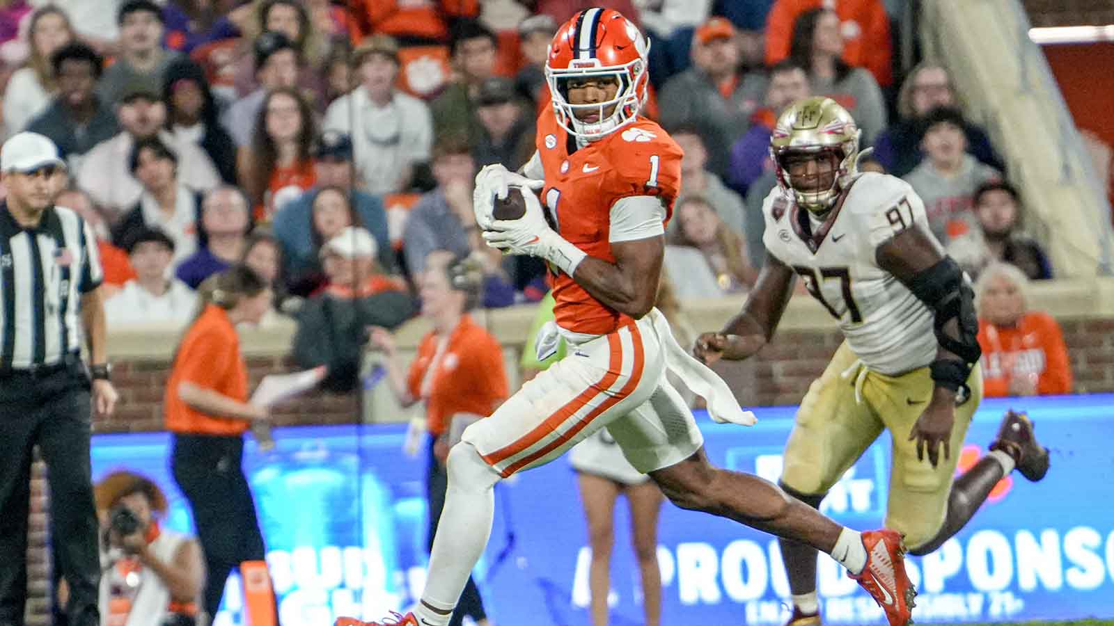 Clemson news: 4-star receiver commits to Tigers over Florida State, Auburn