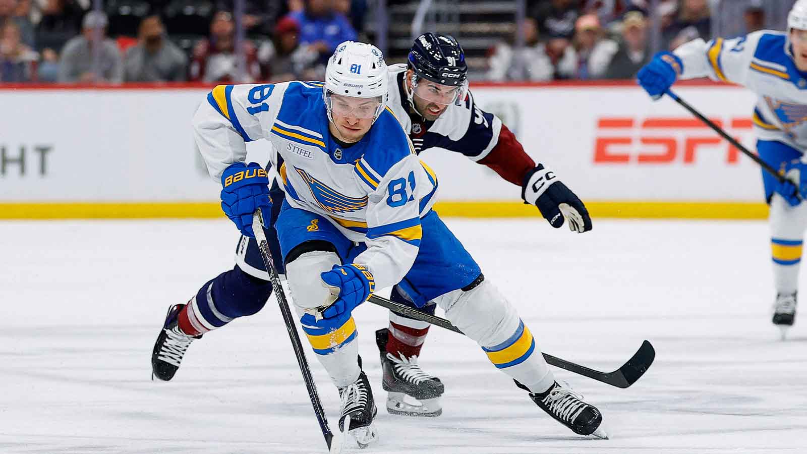 Dylan Holloway, Blues grades for $38.75 million contract extension