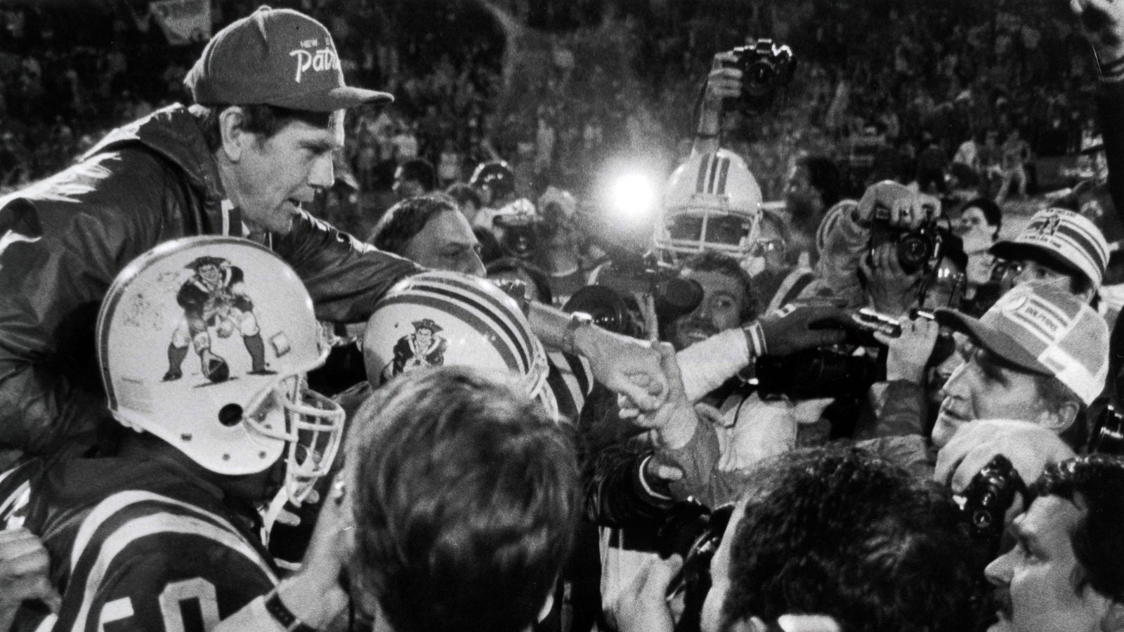Patriots: New England honors late Raymond Berry, the coach who took ...
