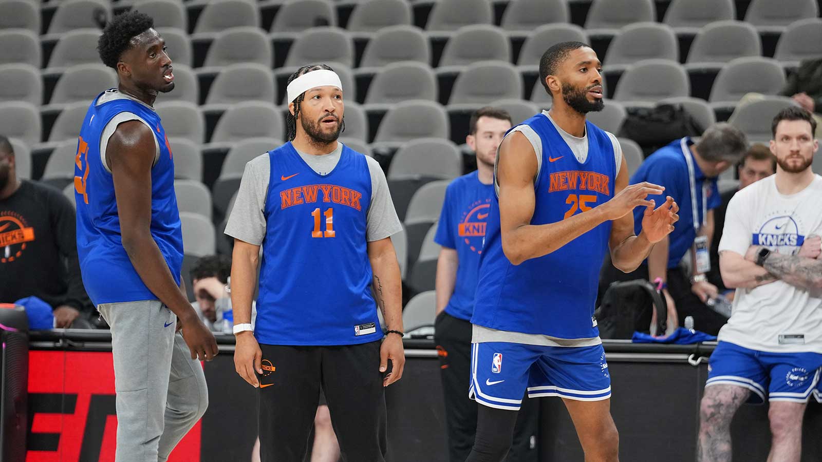 Knicks news: Watch New York get ready for NBA Finals by vibing to ...