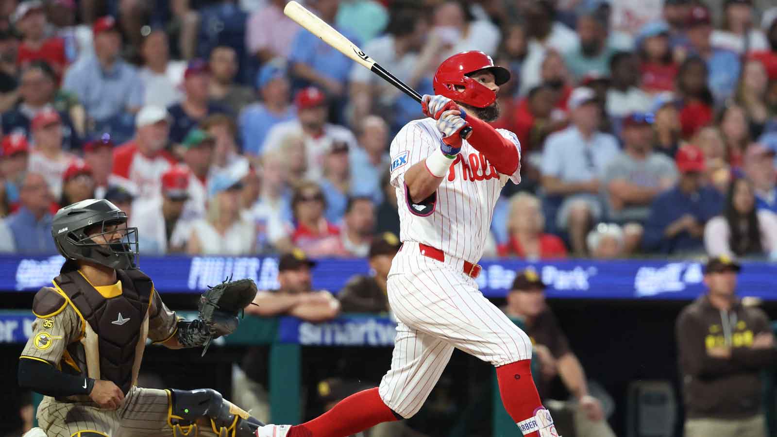 Phillies' Kyle Schwarber gets fans free Baja Blast with monster home ...