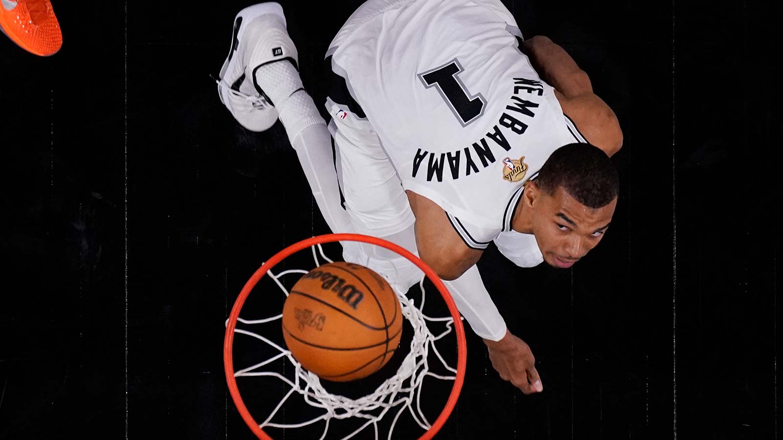 Spurs news: NBA gets ridiculed by fans over Victor Wembanyama post