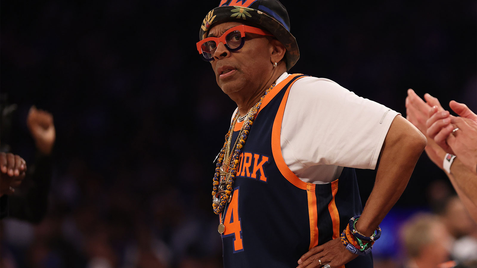 Knicks news: Spike Lee sends message to Victor Wembanyama after Spurs ...