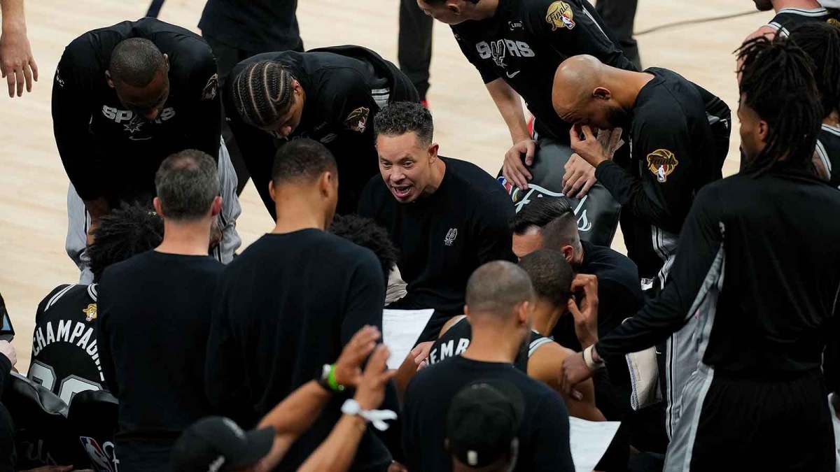 Spurs news: Mitch Johnson dismisses excuse for Game 1 loss to Knicks